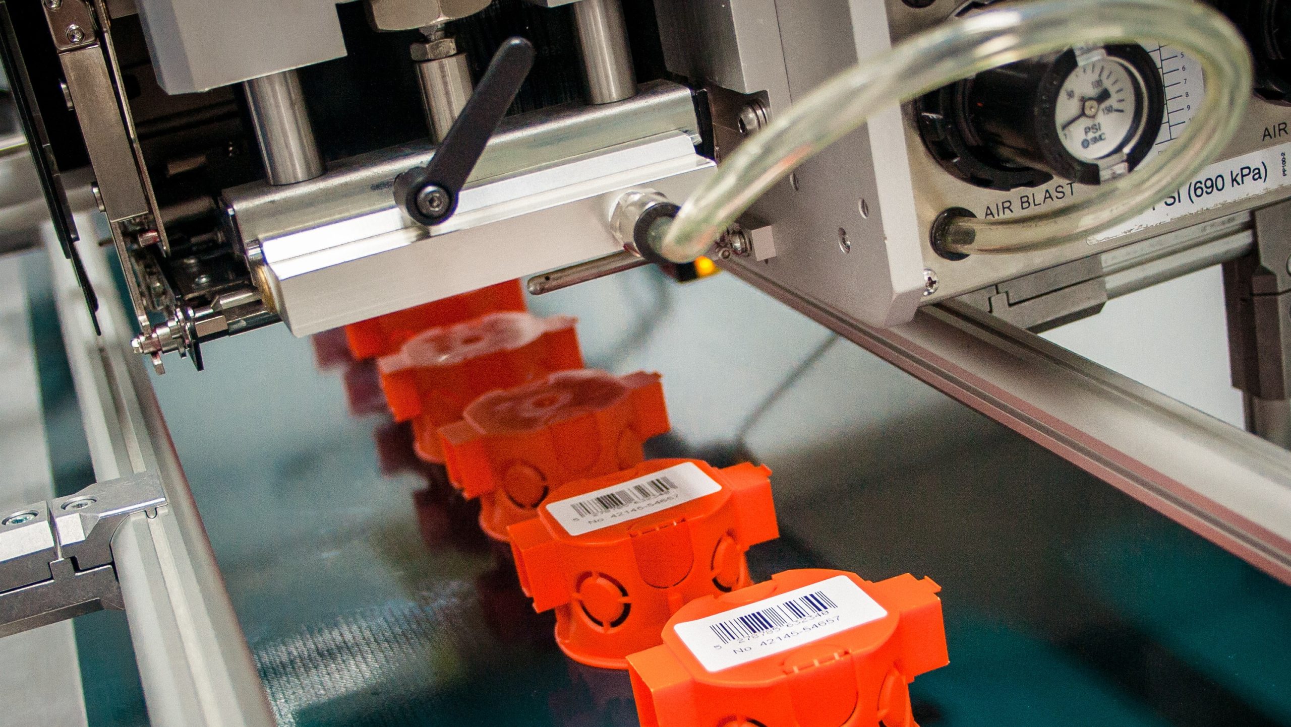 Print and apply systems- printing devices and label applicators - ETISOFT